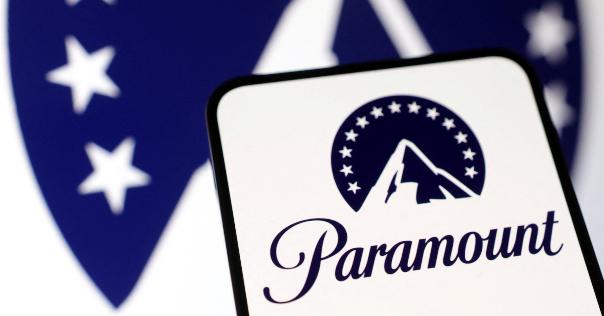 トップガン続編で脚本家が米パラマウントを提訴、著作権を主張 | ロイター - MAGMOE