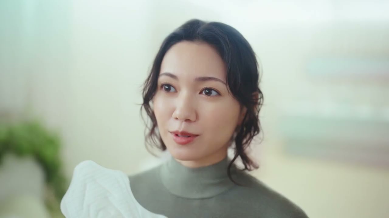 花王 二階堂ふみ 15秒02 - MAGMOE