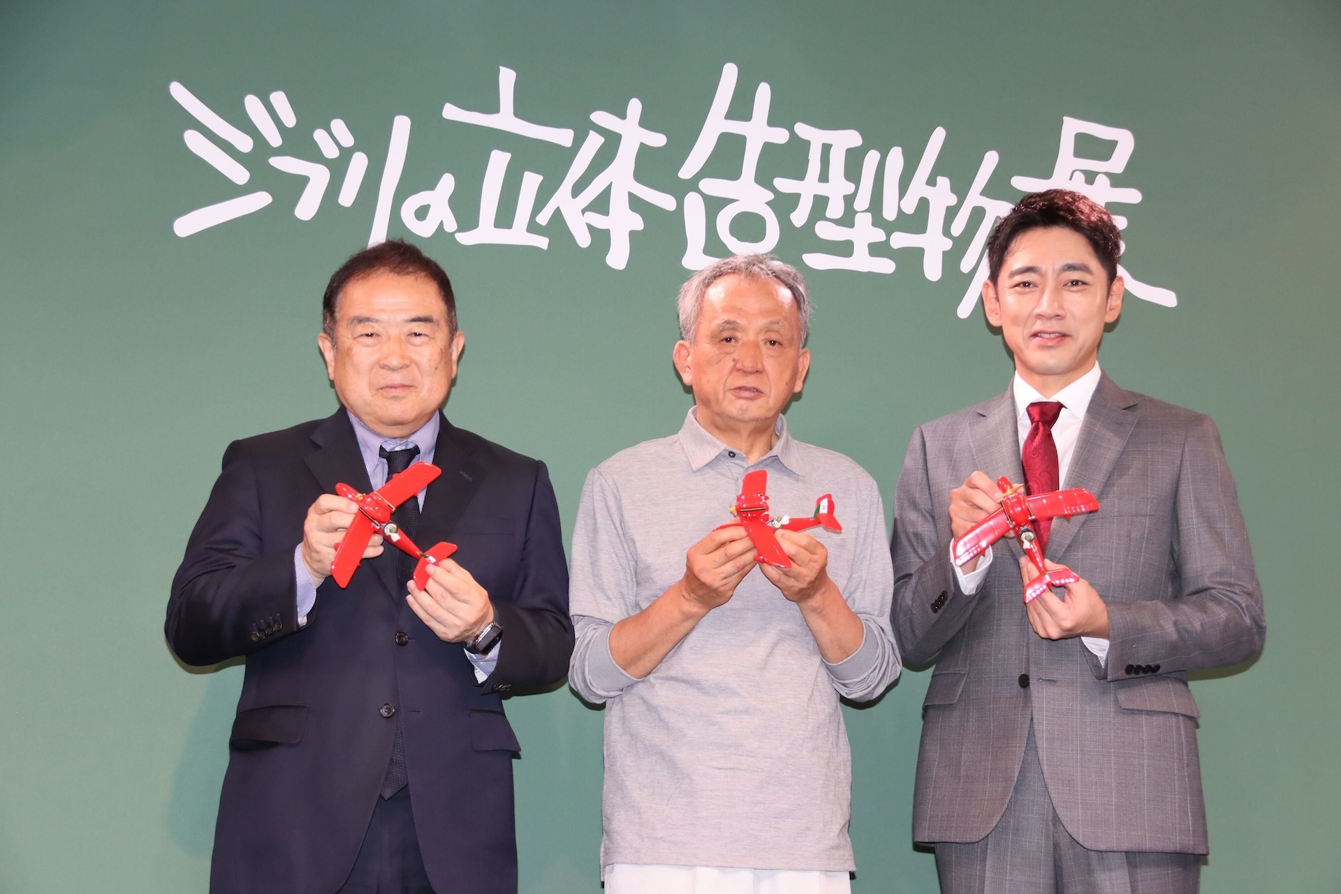 宮崎駿氏も「美しいですね」と称賛。「紅の豚」サボイアS-21など見所たっぷりの「ジブリの立体造型物展」開会セレモニー開催 - GAME Watch - MAGMOE