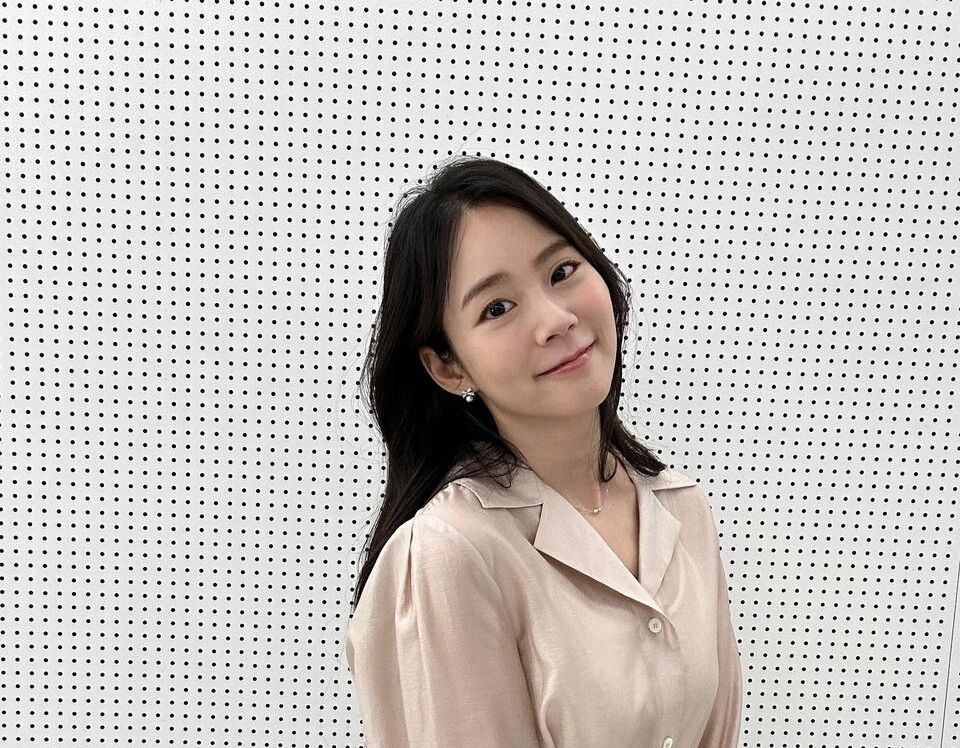 KARA ハン・スンヨン、透明感あふれる近況ショットに反響続々 - DANMEE ダンミ - MAGMOE