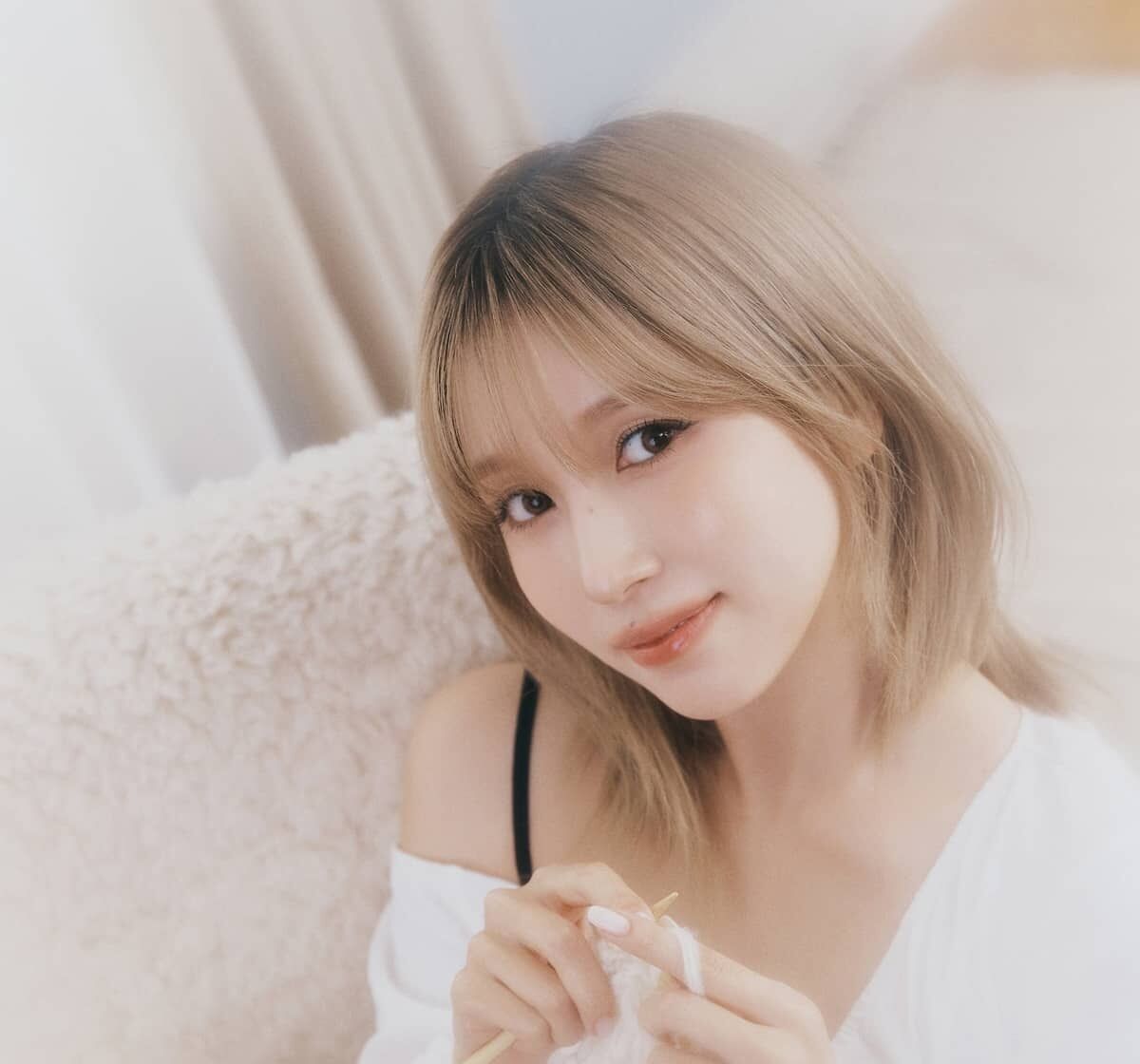 春の主役はTWICE ミナ！「25年4月版 K-POP女性アイドル人気決定戦」の1位に輝く - DANMEE ダンミ - MAGMOE