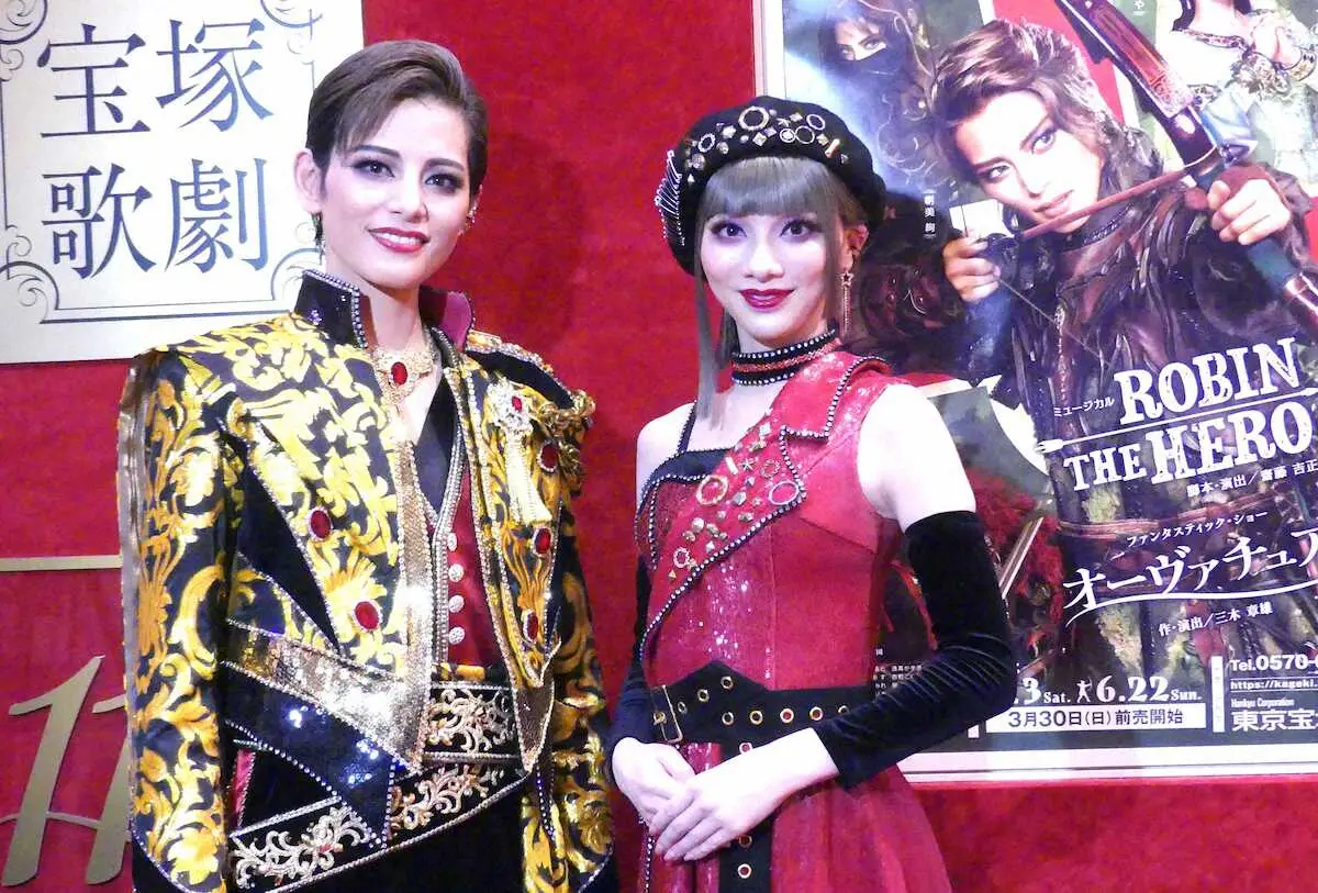 宝塚雪組トップ朝美絢＆夢白あや「新生雪組の魅力は“勢い”」「ROBIN THE HERO」開幕へ - スポニチ Sponichi Annex ...