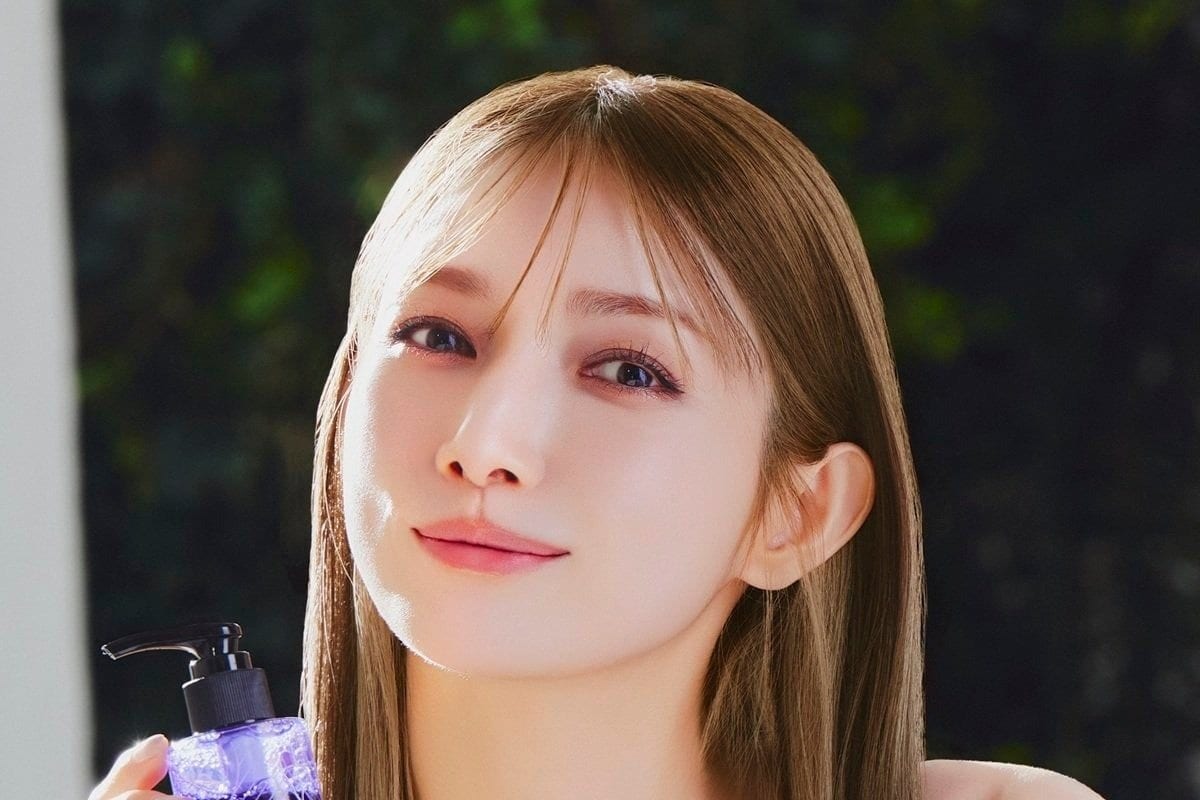 39歳 後藤真希 白レースのワンピース姿に称賛続出「26歳の間違いじゃない？」「輝いて見える」 柏木由紀との2ショットも！1か月あたりのファッション＆美容費用についても解説 | LIMO ...